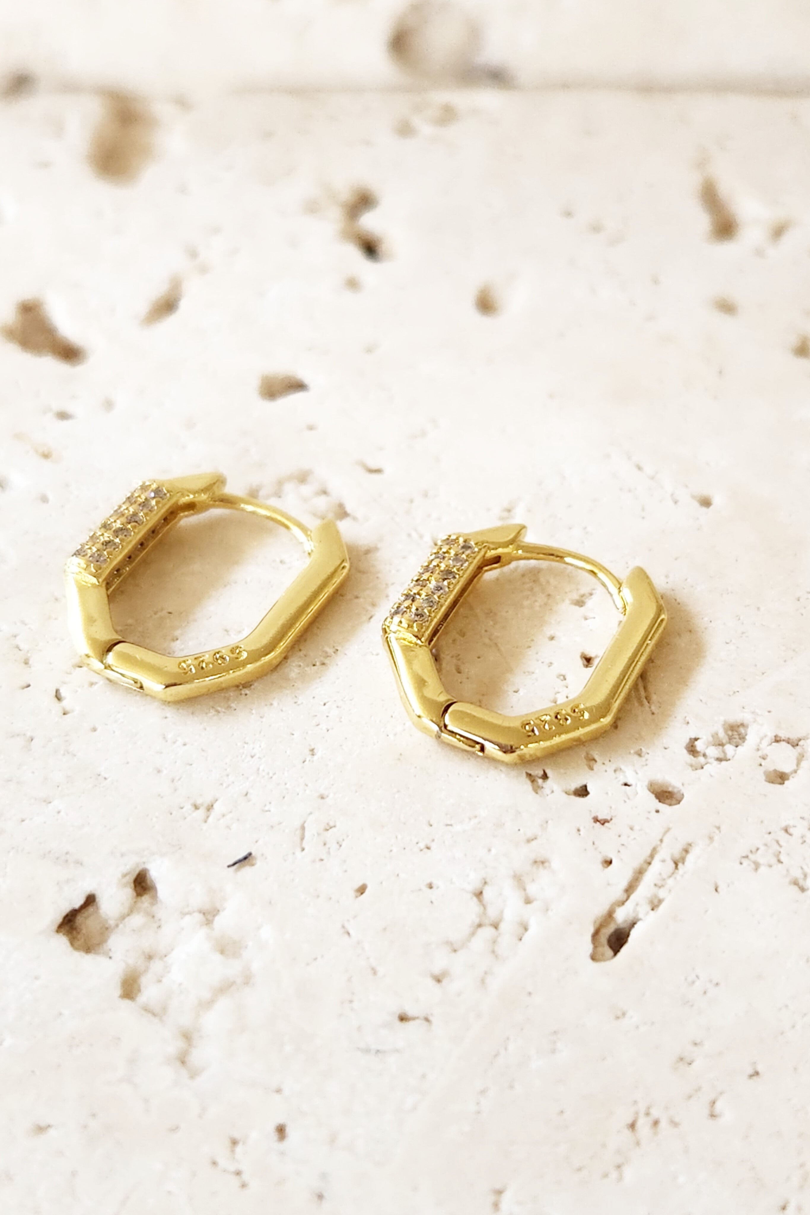 Octavia Stone Sleeper Earring – Mabel and Woods